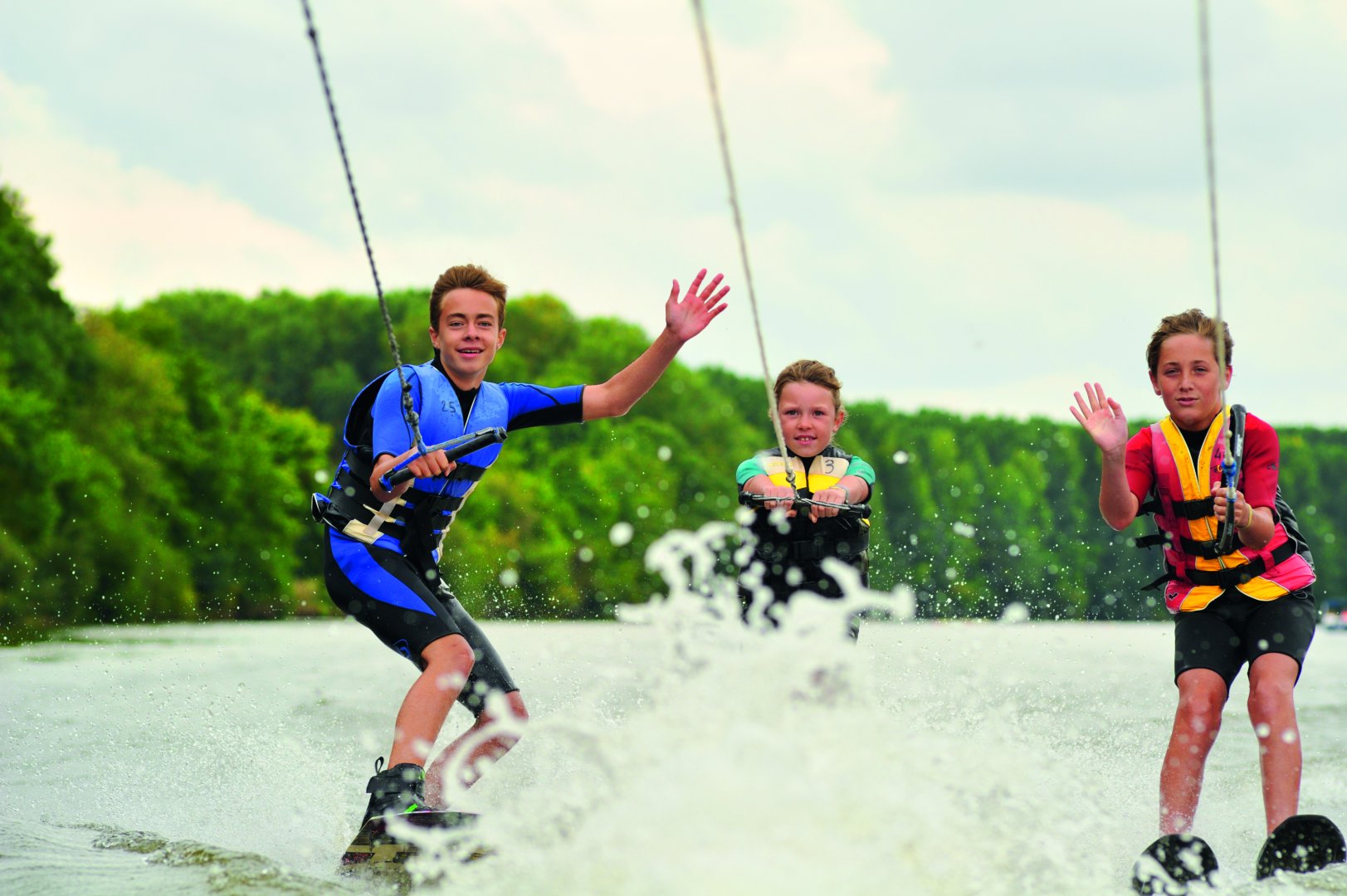 The nautical pastimes on the Rivers of Western France | Rivières de l'Ouest